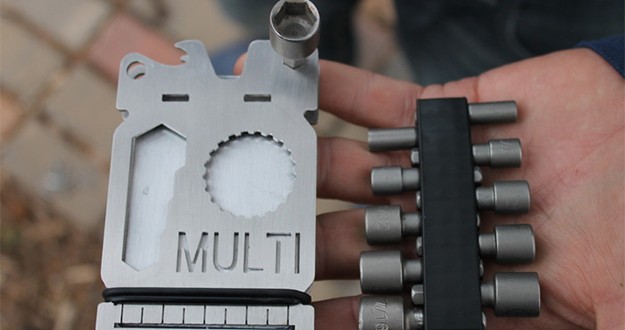 This Little Doohickey is the World’s First Multi-Tool Wallet | Science ...